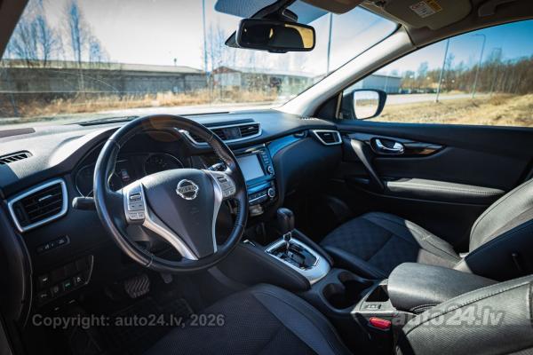 Grey Nissan Qashqai 2015 in Tallinn, with an engine capacity of 1.20 L and mileage of 120 thousand km for 7000 €, photo 8 on AUTOMOTO.COM.LV