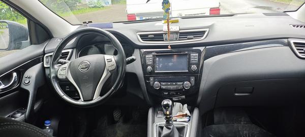 Grey Nissan Qashqai 2015 in Tallinn, with an engine capacity of 1.20 L and mileage of 91 thousand km for 8000 €, photo 10 on AUTOMOTO.COM.LV