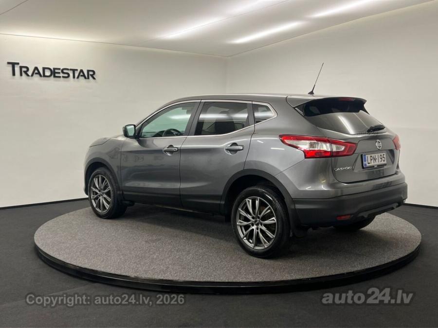 Grey Nissan Qashqai 2016 in Parnu, with an engine capacity of 1.20 L and mileage of 144 thousand km for 8990 €, photo 7 on AUTOMOTO.COM.LV