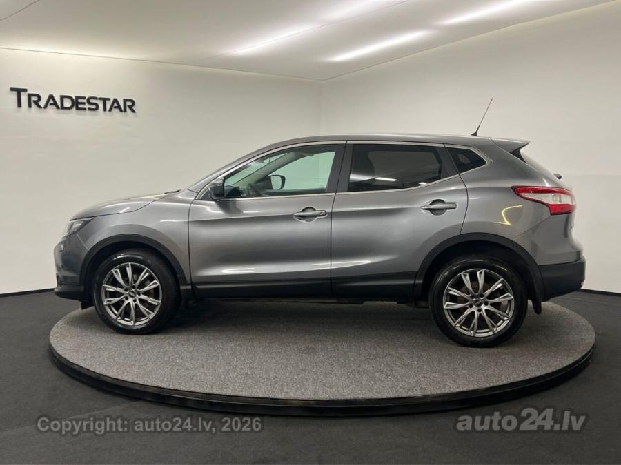 Grey Nissan Qashqai 2016 in Parnu, with an engine capacity of 1.20 L and mileage of 144 thousand km for 8990 €, photo 8 on AUTOMOTO.COM.LV