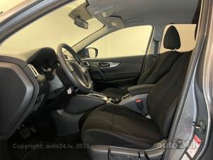 Grey Nissan Qashqai 2016 in Parnu, with an engine capacity of 1.20 L and mileage of 144 thousand km for 8990 €, photo 13 on AUTOMOTO.COM.LV