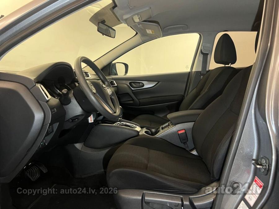 Grey Nissan Qashqai 2016 in Parnu, with an engine capacity of 1.20 L and mileage of 144 thousand km for 8990 €, photo 13 on AUTOMOTO.COM.LV