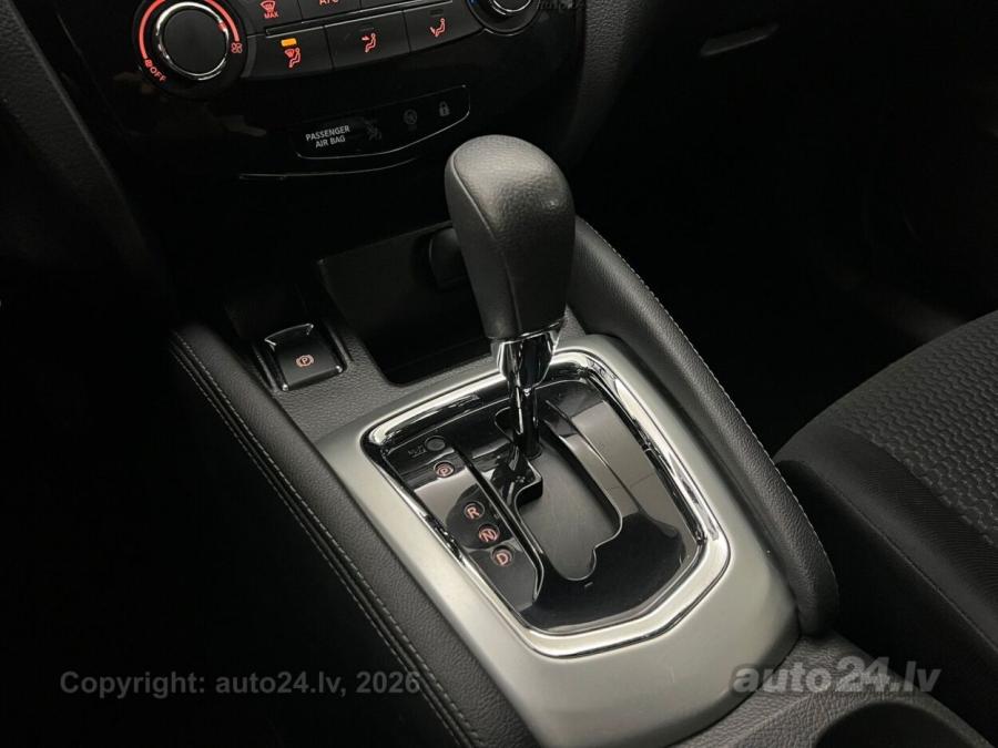 Grey Nissan Qashqai 2016 in Parnu, with an engine capacity of 1.20 L and mileage of 144 thousand km for 8990 €, photo 15 on AUTOMOTO.COM.LV