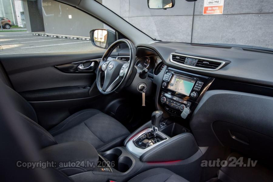 Pelēks Nissan Qashqai 2016 Pērnava, ar dzinēja tilpumu 1.60 L un nobraukumu 170 tūkst. km par 8899 €, foto 18 vietnē AUTOMOTO.COM.LV