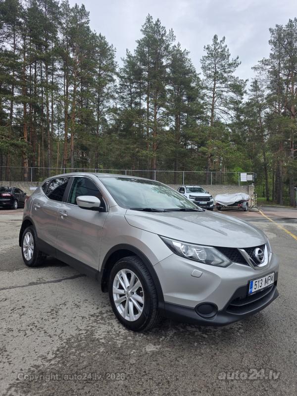 Grey Nissan Qashqai 2016 in Tallinn, with an engine capacity of 1.20 L and mileage of 135 thousand km for 6800 €, photo 5 on AUTOMOTO.COM.LV