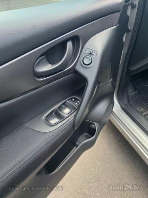 Pelēks Nissan Qashqai 2016 Tallina, ar dzinēja tilpumu 1.20 L un nobraukumu 135 tūkst. km par 6800 €, foto 19 vietnē AUTOMOTO.COM.LV
