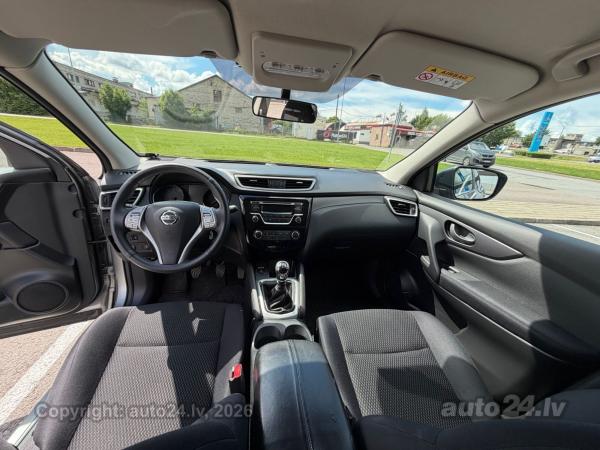Grey Nissan Qashqai 2016 in Tallinn, with an engine capacity of 1.20 L and mileage of 139 thousand km for 8300 €, photo 5 on AUTOMOTO.COM.LV