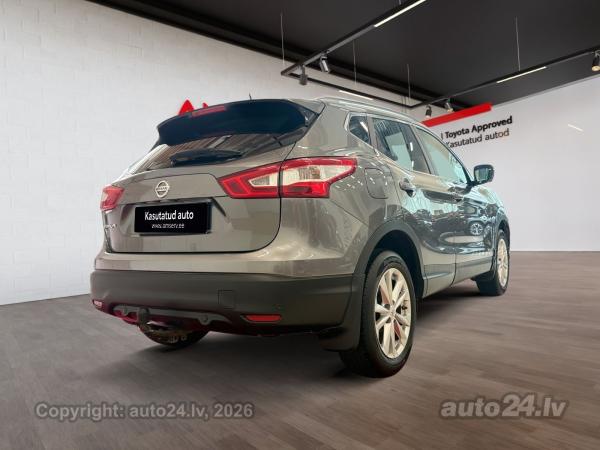 Pelēks Nissan Qashqai 2016 Pērnava, ar dzinēja tilpumu 1.20 L un nobraukumu 161 tūkst. km par 8700 €, foto 2 vietnē AUTOMOTO.COM.LV