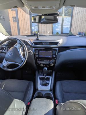 Pelēks Nissan Qashqai 2017 Tallina, ar dzinēja tilpumu 1.20 L un nobraukumu 113 tūkst. km par 9900 €, foto 5 vietnē AUTOMOTO.COM.LV