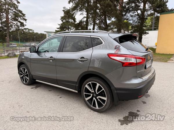 Pelēks Nissan Qashqai 2017 Tallina, ar dzinēja tilpumu 1.20 L un nobraukumu 194 tūkst. km par 9000 €, foto 4 vietnē AUTOMOTO.COM.LV