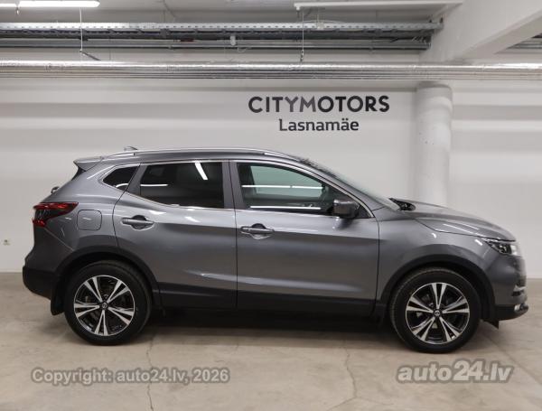 Grey Nissan Qashqai 2018 in Tallinn, with an engine capacity of 1.20 L and mileage of 107 thousand km for 11900 €, photo 5 on AUTOMOTO.COM.LV