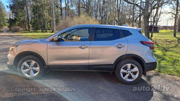 Grey Nissan Qashqai 2018 in Tallinn, with an engine capacity of 1.20 L and mileage of 91 thousand km for 10500 €, photo 2 on AUTOMOTO.COM.LV