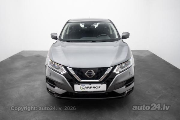 Grey Nissan Qashqai 2018 in Tallinn, with an engine capacity of 1.20 L and mileage of 119 thousand km for 10999 €, photo 2 on AUTOMOTO.COM.LV