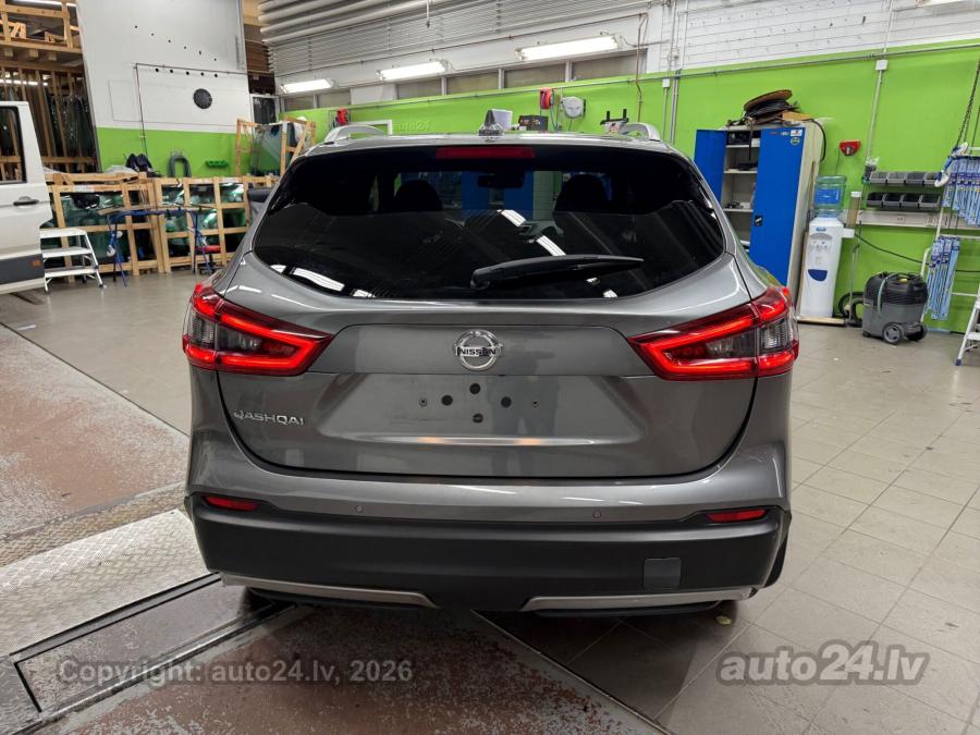 Grey Nissan Qashqai 2019 in Tallinn, with an engine capacity of 1.50 L and mileage of 13 thousand km for 13999 €, photo 7 on AUTOMOTO.COM.LV