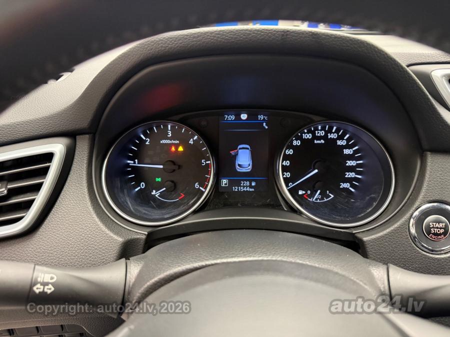 Grey Nissan Qashqai 2019 in Tallinn, with an engine capacity of 1.50 L and mileage of 13 thousand km for 13999 €, photo 9 on AUTOMOTO.COM.LV