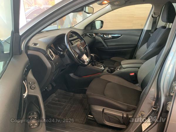Pelēks Nissan Qashqai 2020 Rakvere, ar dzinēja tilpumu 1.30 L un nobraukumu 154 tūkst. km par 14490 €, foto 5 vietnē AUTOMOTO.COM.LV