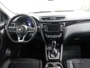 Grey Nissan Qashqai 2020 in Tallinn, with an engine capacity of 1.50 L and mileage of 98 thousand km for 14900 €, photo 8 on AUTOMOTO.COM.LV
