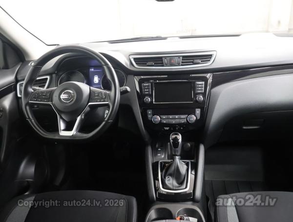 Grey Nissan Qashqai 2020 in Tallinn, with an engine capacity of 1.46 L and mileage of 98 thousand km for 14900 €, photo 7 on AUTOMOTO.COM.LV