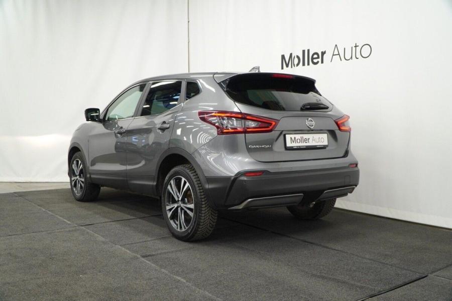 Grey Nissan Qashqai 2021 in Tallinn, with an engine capacity of 1.30 L and mileage of 65 thousand km for 17900 €, photo 4 on AUTOMOTO.COM.LV