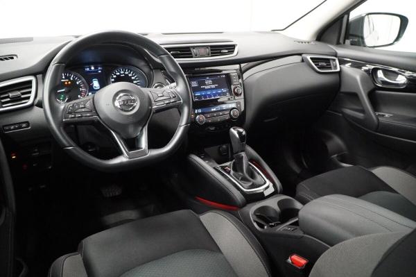 Pelēks Nissan Qashqai 2021 Tallina, ar dzinēja tilpumu 1.30 L un nobraukumu 65 tūkst. km par 17900 €, foto 9 vietnē AUTOMOTO.COM.LV