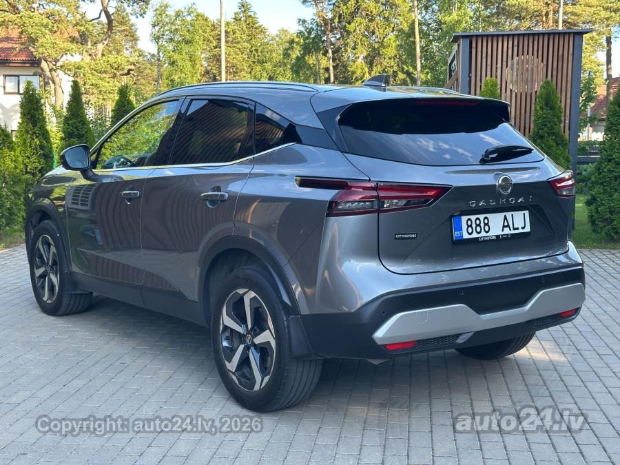 Grey Nissan Qashqai 2021 in Tallinn, with an engine capacity of 1.30 L and mileage of 70 thousand km for 22990 €, photo 3 on AUTOMOTO.COM.LV