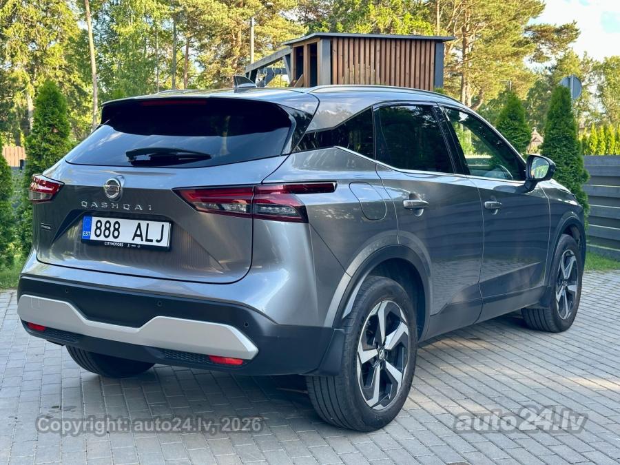 Grey Nissan Qashqai 2021 in Tallinn, with an engine capacity of 1.30 L and mileage of 70 thousand km for 22990 €, photo 5 on AUTOMOTO.COM.LV