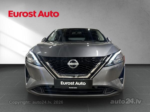 Grey Nissan Qashqai 2022 in Tallinn, with an engine capacity of 1.30 L and mileage of 43 thousand km for 25890 €, photo 2 on AUTOMOTO.COM.LV