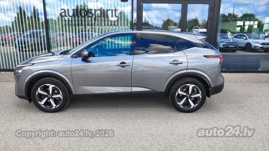 Grey Nissan Qashqai 2022 in Tartu, with an engine capacity of 1.30 L and mileage of 34 thousand km for 22990 €, photo 3 on AUTOMOTO.COM.LV