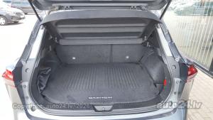 Grey Nissan Qashqai 2022 in Tartu, with an engine capacity of 1.30 L and mileage of 34 thousand km for 22990 €, photo 6 on AUTOMOTO.COM.LV