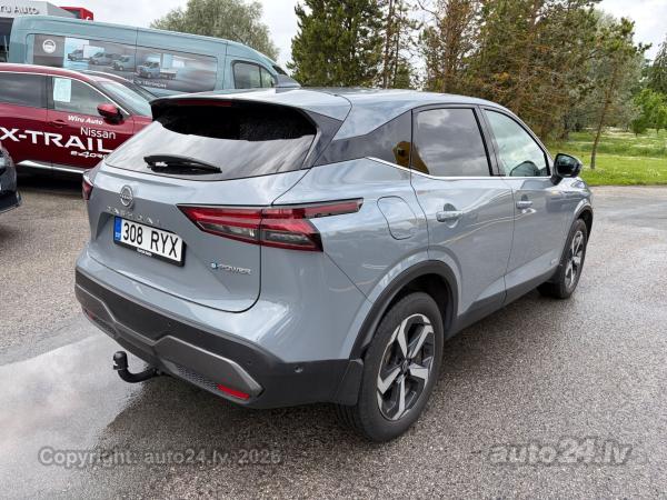 Pelēks Nissan Qashqai 2024 Rakvere, ar dzinēja tilpumu 1.50 L un nobraukumu 14 tūkst. km par 28490 €, foto 4 vietnē AUTOMOTO.COM.LV