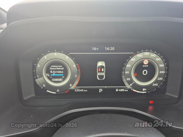 Grey Nissan Qashqai 2025 in Tallinn, with an engine capacity of 1.30 L and mileage of 43 thousand km for 32000 €, photo 7 on AUTOMOTO.COM.LV