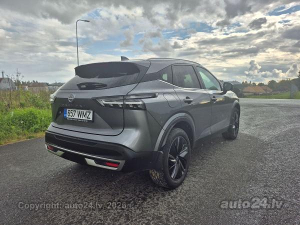 Pelēks Nissan Qashqai 2025 Tallina, ar dzinēja tilpumu 1.30 L un nobraukumu 43 tūkst. km par 32000 €, foto 2 vietnē AUTOMOTO.COM.LV