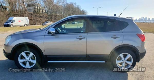 Nissan Qashqai 2007 in Tallinn, with an engine capacity of 2.00 L and mileage of 253 thousand km for 2000 €, photo 4 on AUTOMOTO.COM.LV