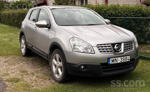 Nissan Qashqai 2010 in Bauska, with an engine capacity of 1.50 L and mileage of 319 thousand km for 2600 €, photo 1 on AUTOMOTO.COM.LV