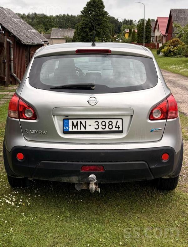 Nissan Qashqai 2010 in Bauska, with an engine capacity of 1.50 L and mileage of 319 thousand km for 2600 €, photo 3 on AUTOMOTO.COM.LV