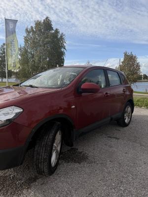 Nissan Qashqai 2010 Pērnava, ar dzinēja tilpumu 1.60 L un nobraukumu 200 tūkst. km par 3600 €, foto 11 vietnē AUTOMOTO.COM.LV