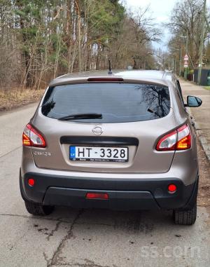 Nissan Qashqai 2011 in Riga, with an engine capacity of 1.60 L and mileage of 193 thousand km for 2000 €, photo  on AUTOMOTO.COM.LV