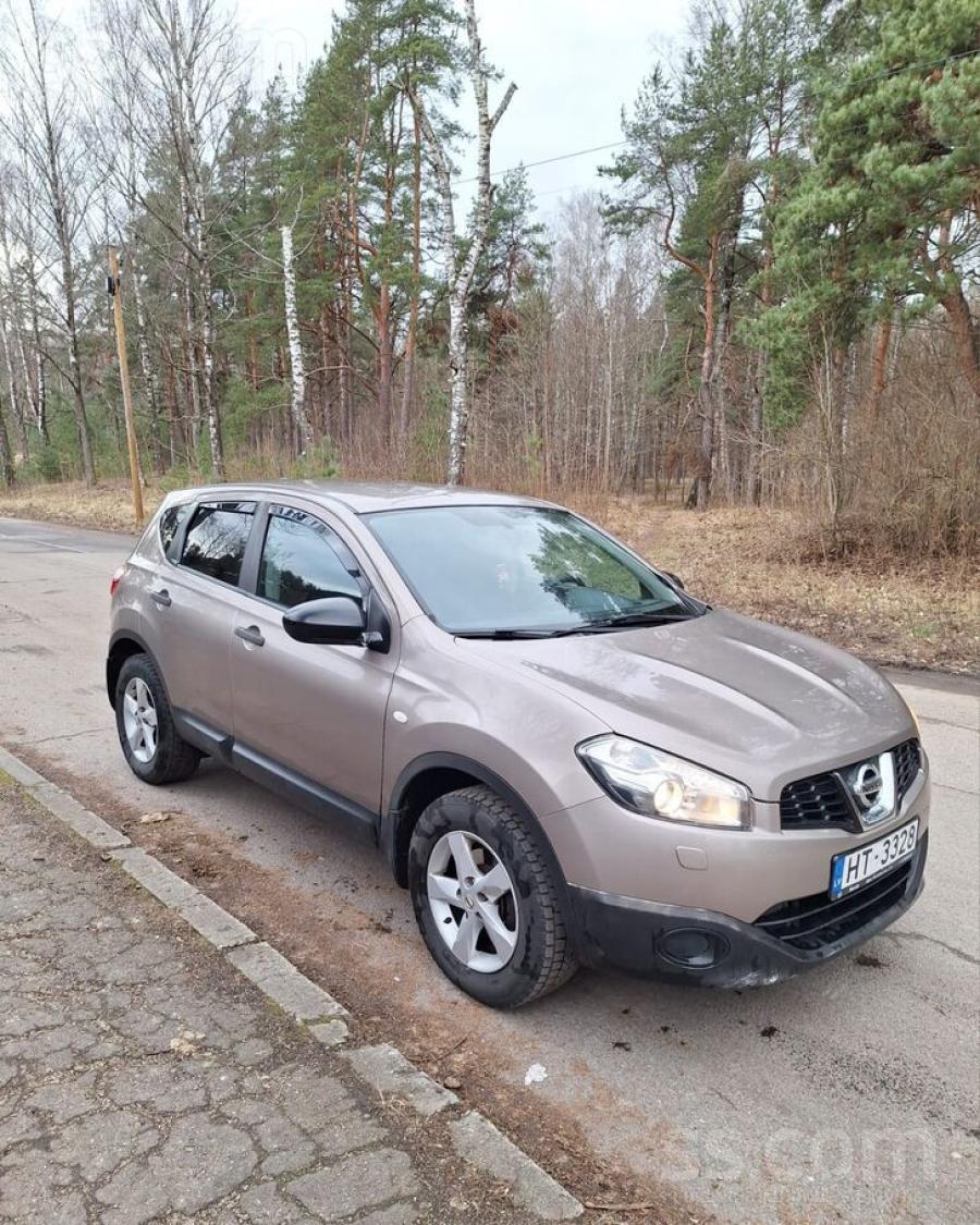 Nissan Qashqai 2011 in Riga, with an engine capacity of 1.60 L and mileage of 193 thousand km for 2000 €, photo 4 on AUTOMOTO.COM.LV