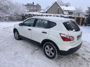 Nissan Qashqai 2012 in Telschi, with an engine capacity of 1.60 L and mileage of 162 thousand km for 1300 €, photo 5 on AUTOMOTO.COM.LV