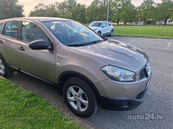 Nissan Qashqai 2013 Tallina, ar dzinēja tilpumu 1.60 L un nobraukumu 162 tūkst. km par 5300 €, foto 4 vietnē AUTOMOTO.COM.LV