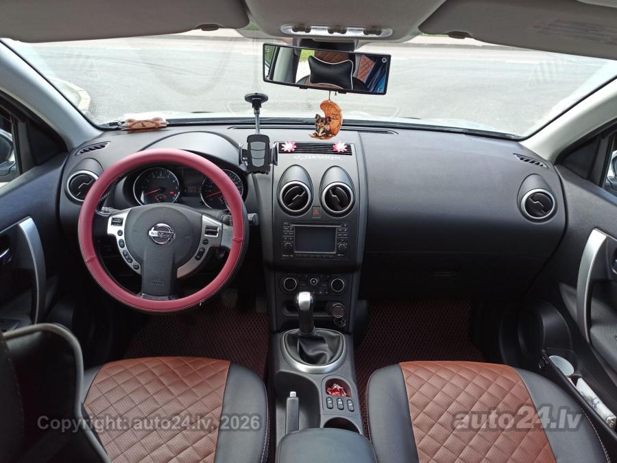 Nissan Qashqai 2013 Tallina, ar dzinēja tilpumu 1.60 L un nobraukumu 125 tūkst. km par 6500 €, foto 9 vietnē AUTOMOTO.COM.LV