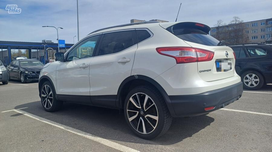 Nissan Qashqai 2016 Viļņa, ar dzinēja tilpumu 1.60 L un nobraukumu 266 tūkst. km par 10500 €, foto 20 vietnē AUTOMOTO.COM.LV
