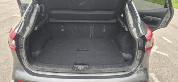 Nissan Qashqai 2018 in Madona, with an engine capacity of 1.50 L and mileage of 232 thousand km for 8820 €, photo 8 on AUTOMOTO.COM.LV