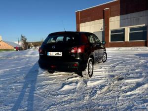 Nissan Qashqai 2008 in Alytus, with an engine capacity of 1.50 L and mileage of 237 thousand km for 4500 €, photo 6 on AUTOMOTO.COM.LV