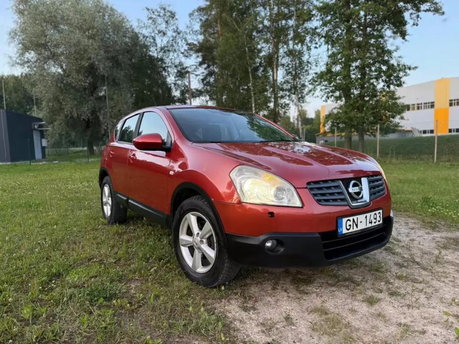 Oranžs Nissan Qashqai 2007 Rīga, ar dzinēja tilpumu 2.00 L un nobraukumu 285 tūkst. km par 3100 €, foto 4 vietnē AUTOMOTO.COM.LV