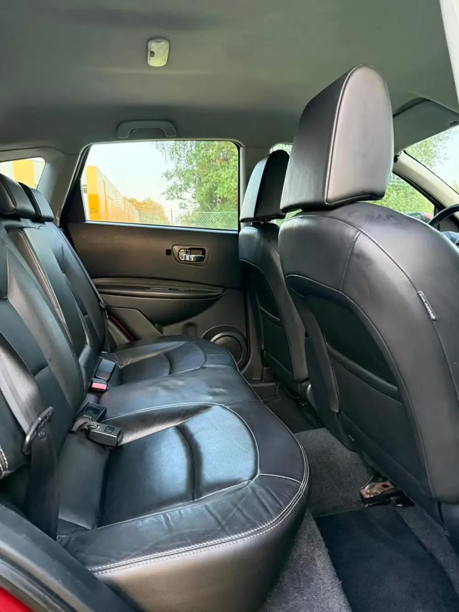 Oranžs Nissan Qashqai 2007 Rīga, ar dzinēja tilpumu 2.00 L un nobraukumu 285 tūkst. km par 3100 €, foto 13 vietnē AUTOMOTO.COM.LV