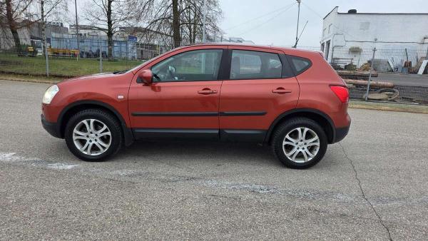 Oranžs Nissan Qashqai 2008 Marijampole, ar dzinēja tilpumu 2.00 L un nobraukumu 241 tūkst. km par 3100 €, foto 6 vietnē AUTOMOTO.COM.LV