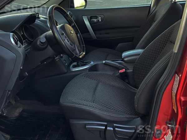 Oranžs Nissan Qashqai 2008 Rīga, ar dzinēja tilpumu 1.50 L un nobraukumu 234 tūkst. km par 2350 €, foto 5 vietnē AUTOMOTO.COM.LV