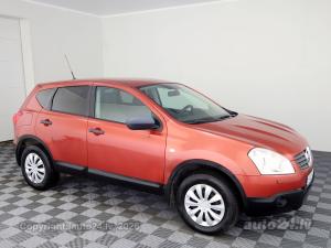 Oranžs Nissan Qashqai 2008 Tallina, ar dzinēja tilpumu 1.50 L un nobraukumu 334 tūkst. km par 1799 €, foto  vietnē AUTOMOTO.COM.LV