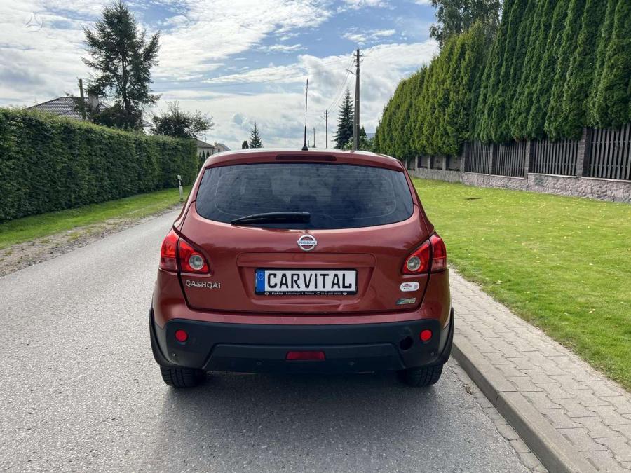 Orange Nissan Qashqai 2009 in Vilnius, with an engine capacity of 2.00 L and mileage of 223 thousand km for 2550 €, photo 5 on AUTOMOTO.COM.LV